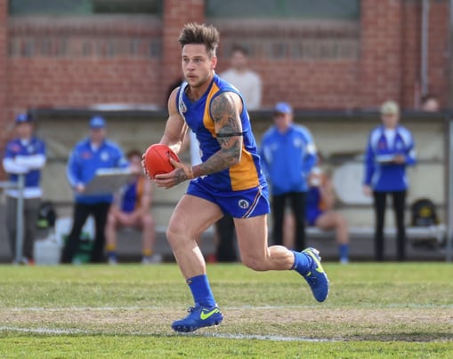 Roos edge Bergs to reach second successive decider | Northern Football ...